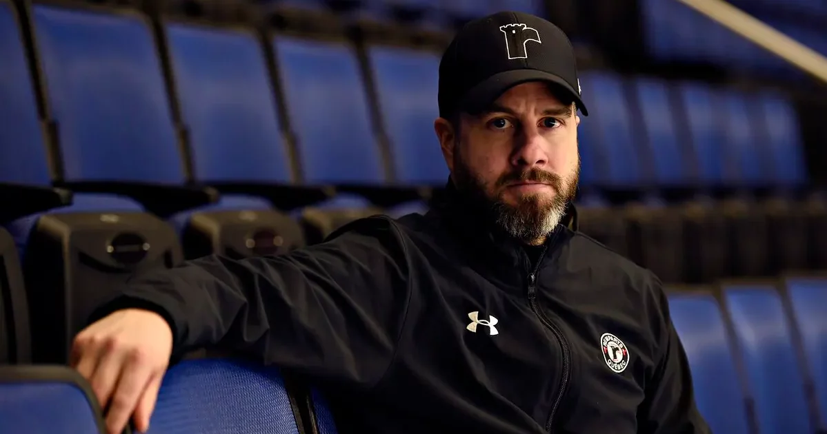 Simon Gagné a le meilleur sur Louis Robitaille - La Poche Bleue