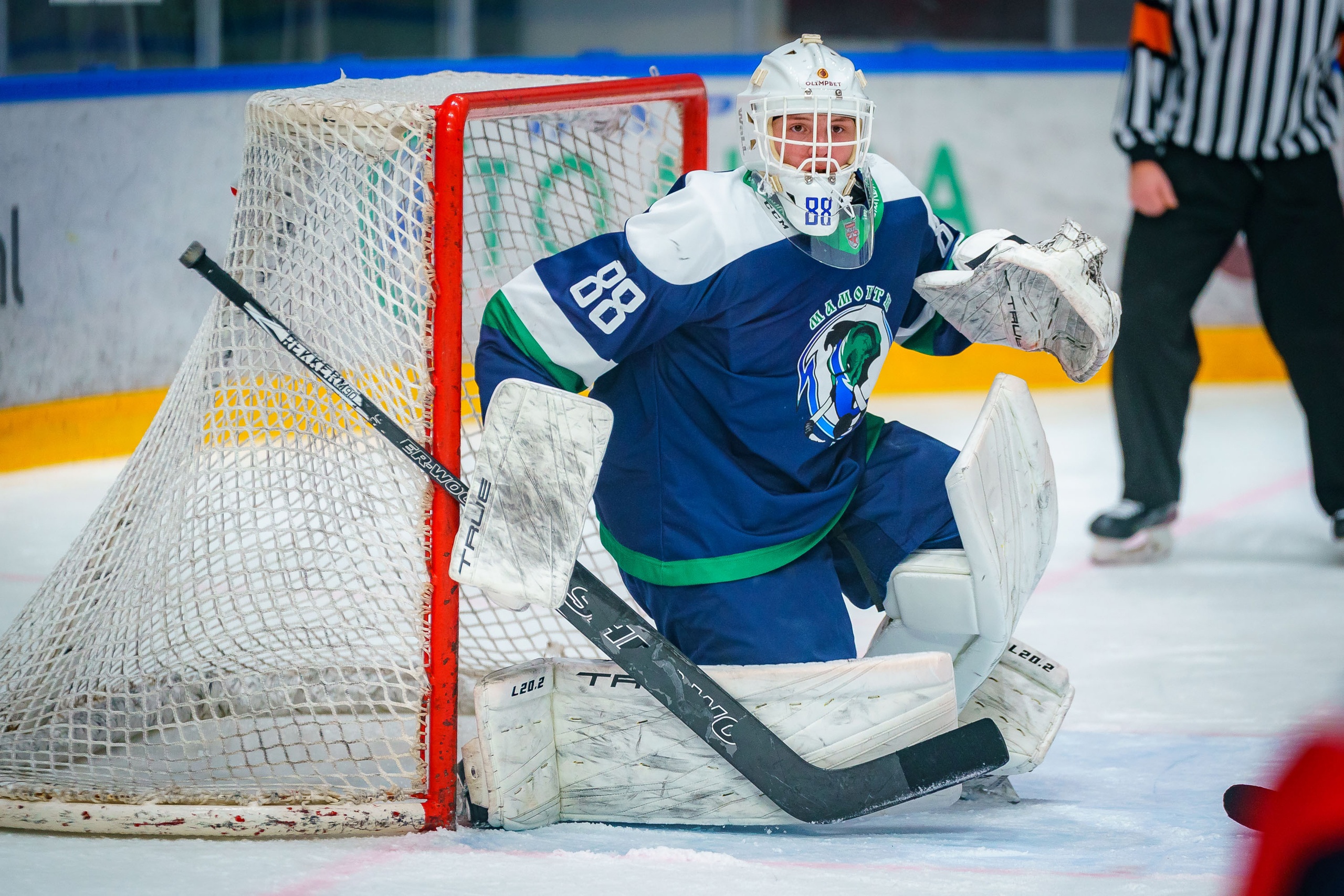 CH : un autre espoir prometteur devant le filet - La Poche Bleue