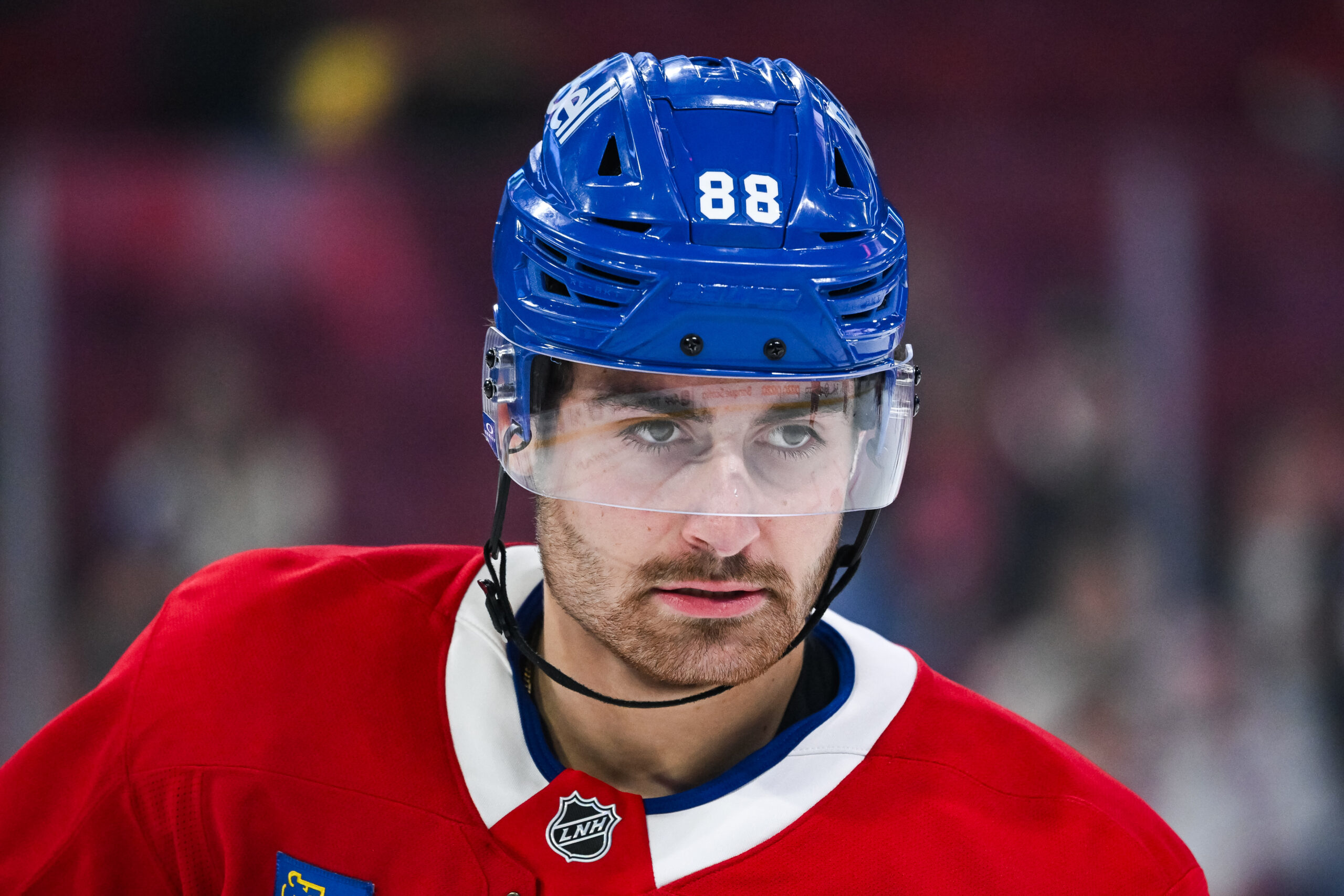 Luke Tuch amoché dans la victoire du Rocket - La Poche Bleue