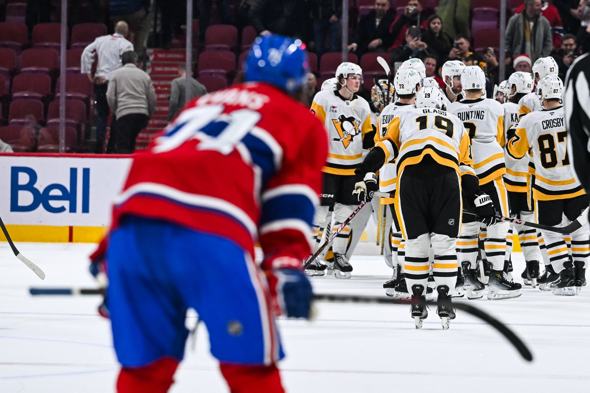 Huées au Centre Bell: Gallagher et Suzuki sont «shakés» - La Poche Bleue