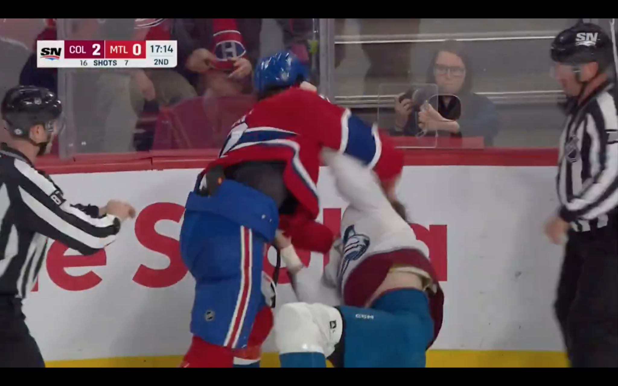 Vidéo: Arber Xhekaj sert toute une correction à Middleton - La Poche Bleue