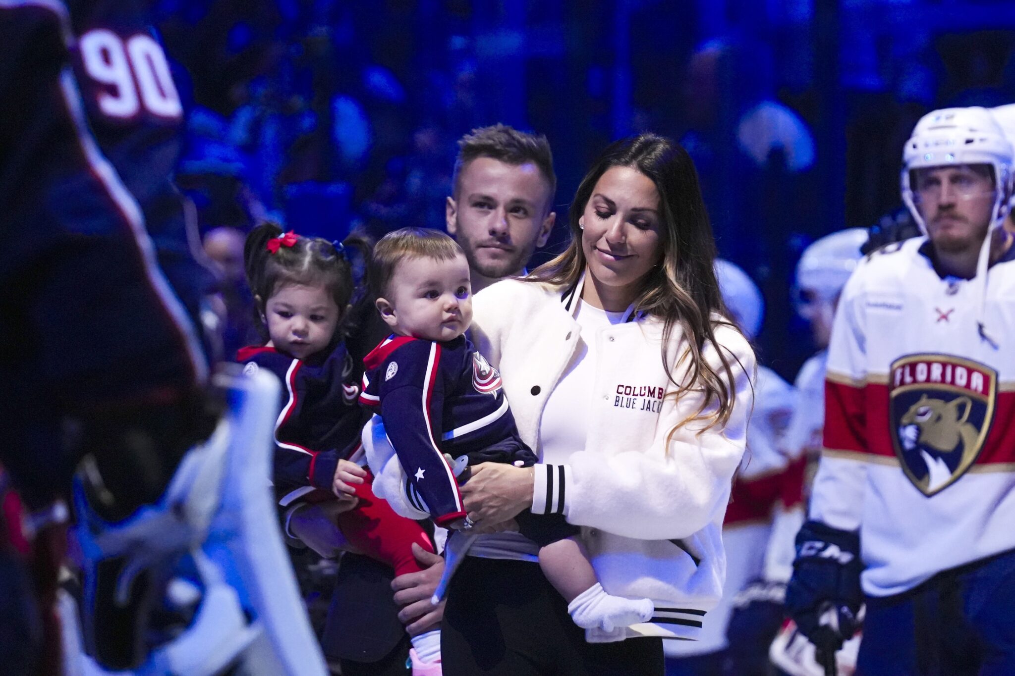 La femme de Johnny Gaudreau vient de donner naissance - La Poche Bleue La femme de Johnny Gaudreau vient de donner naissance - La Poche Bleue