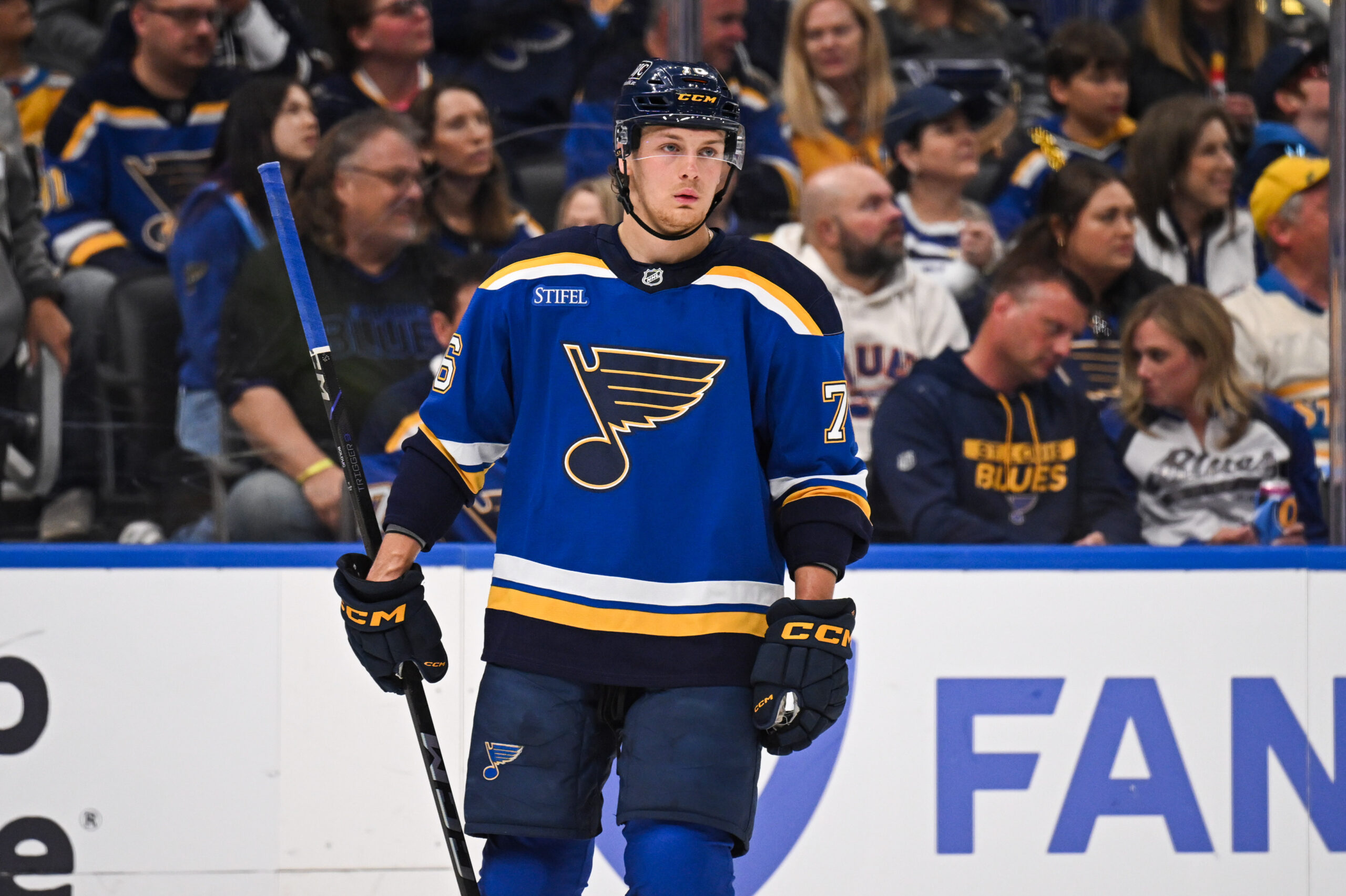 Jeff Gorton suit Zachary Bolduc depuis longtemps - La Poche Bleue